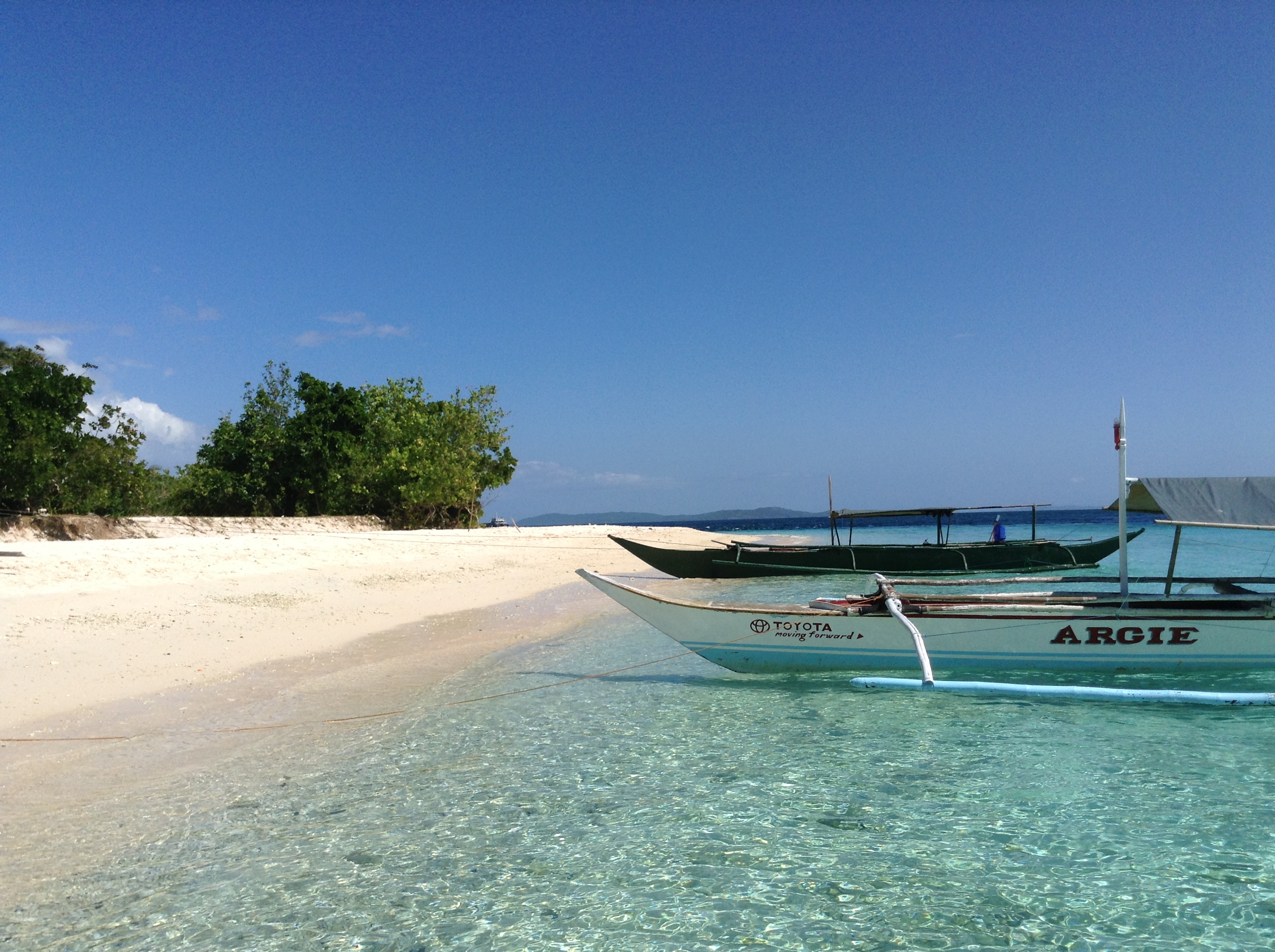 Subic Beach 2 - Conektome